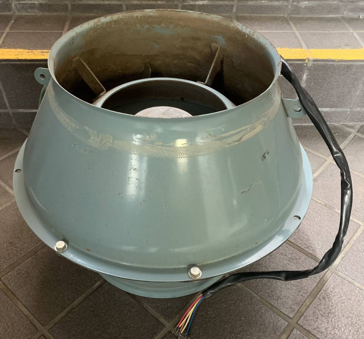 エバラ 荏原 ラインファン No.3 LFM2 三相 200V 60Hz 動作確認(換気扇)｜売買されたオークション情報、yahooの商品情報をアーカイブ公開 - オークファン（aucfan.com）