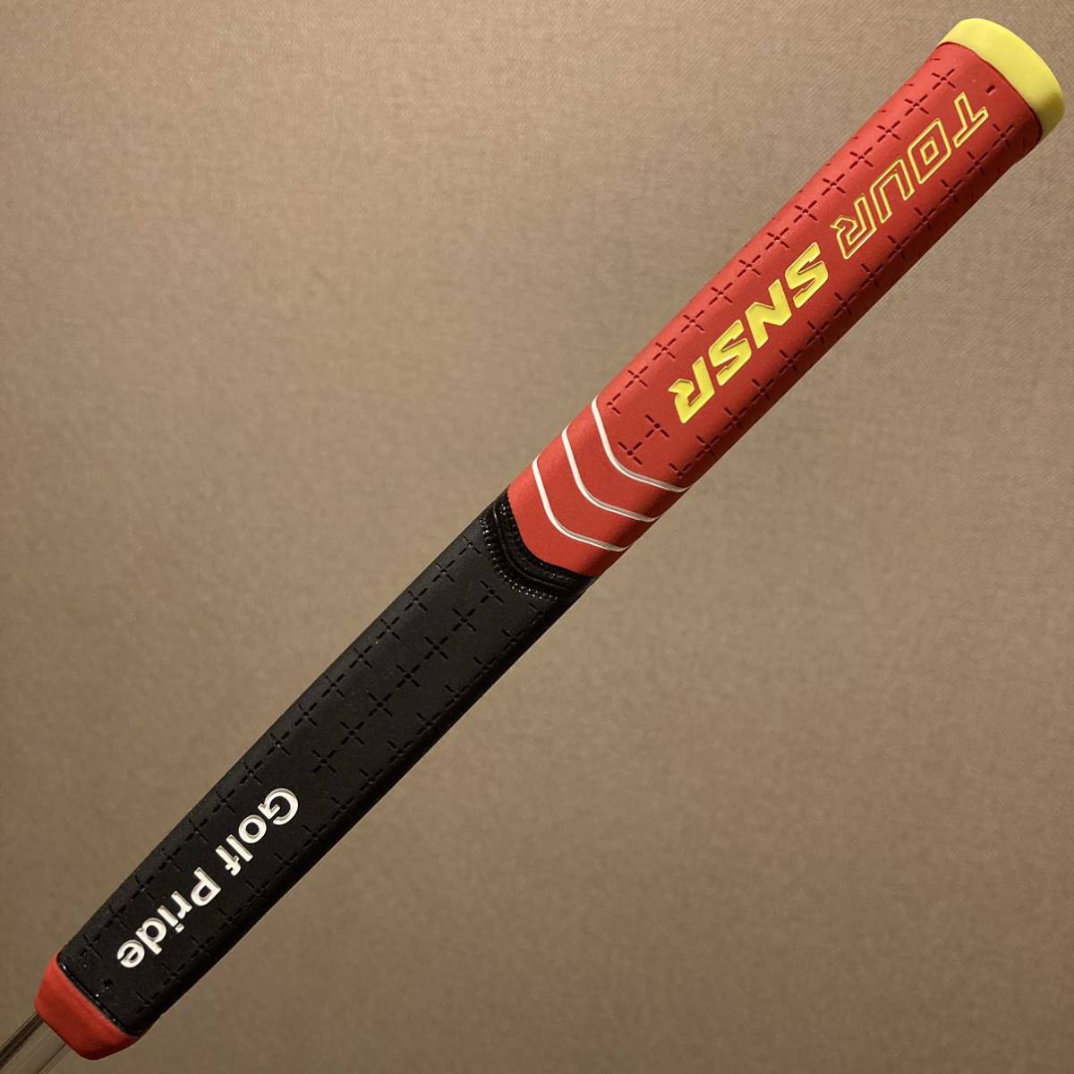 140CC ゴルフプライド GOLFPRIDE グリップ TOUR SNSR ツアーセンサー CONTOUR パターグリップ 赤 黒 黄 レッド ブラック イエロー(ゴルフプライド)｜売買され ...