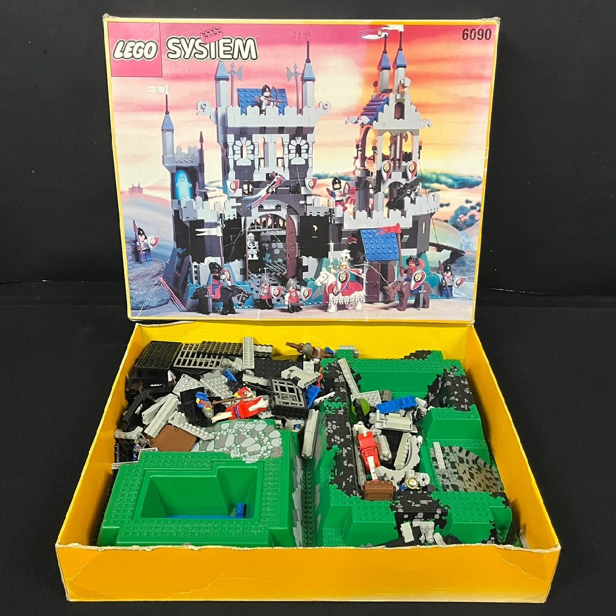 LEGO/レゴ SYSIEM お城シリーズ Royal Knights Castle/ロイヤルキング城 6090 ブロック 071203w/T18(お城シリーズ)｜売買されたオークション情報 ...
