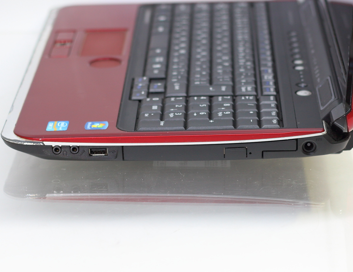 富士通 LIFEBOOK AH77/C/プレミアムレッド/4コア Core i7-2630QM/8GBメモリ/HDD750GB/Blu-ray/15.6TFT/Windows7 Home ...