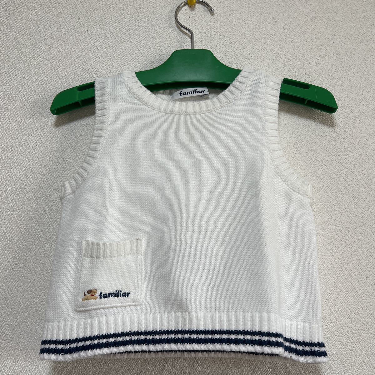 familiar ファミリア ベスト サイズ80(80（75～84cm）)｜売買されたオークション情報、yahooの商品情報をアーカイブ公開 - オークファン（aucfan.com）