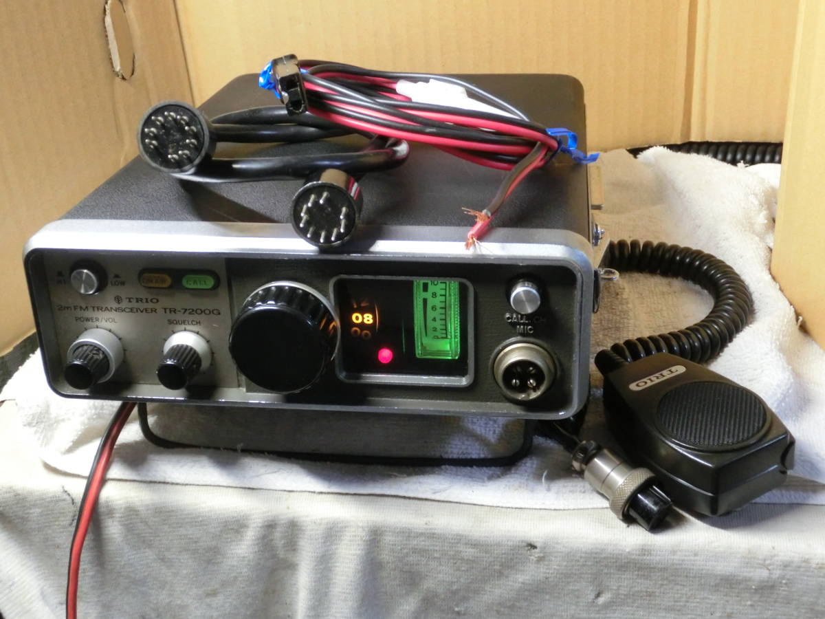 TRIO TR-7200G 144MHz帯FMトランシーバー+VFO-30 現状渡し(固定)｜売買されたオークション情報、yahooの商品情報 ...