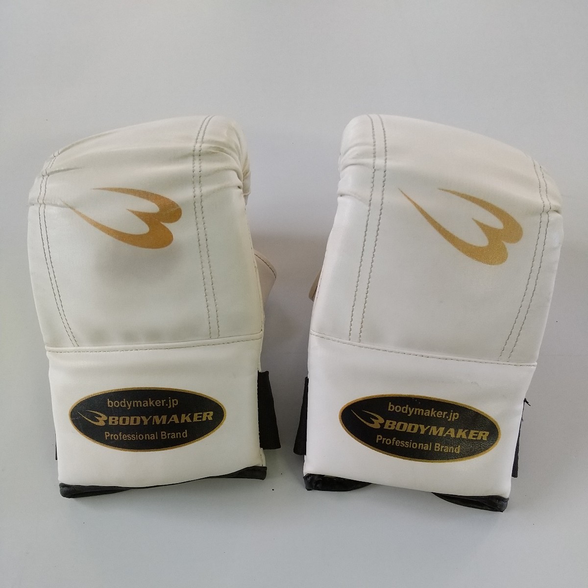パンチンググローブ ボディメーカー BODYMAKER ボクシンググローブ(グローブ)｜売買されたオークション情報、yahooの商品情報をアーカイブ公開 - オークファン（aucfan.com）