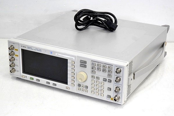 SALE大得価 Agilent 250kHz-4.0GHz ESG-DP SERIES SIGNAL GENERATOR OPT：100/200/UN7/UN8/UN9/UND E4437B ...