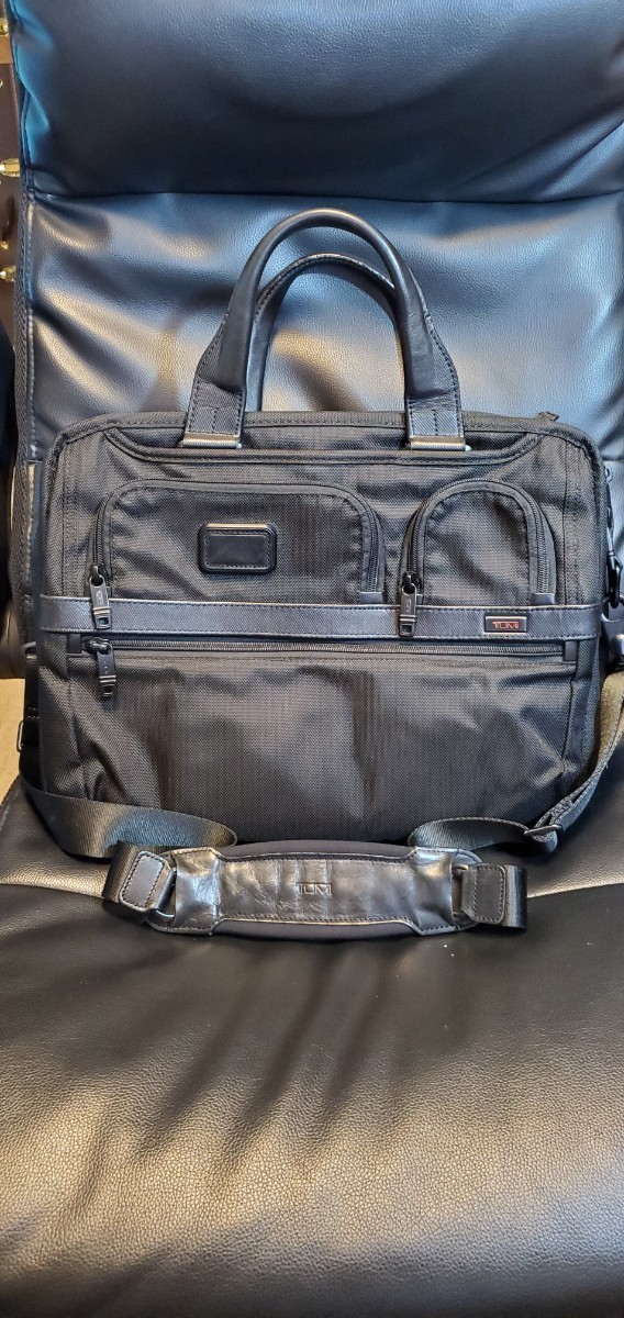 TUMI ビジネスバッグ 26141D2 ブラック ALPHA Expandable(ブリーフケース、書類かばん)｜売買されたオークション情報、yahooの商品情報をアーカイブ公開 ...