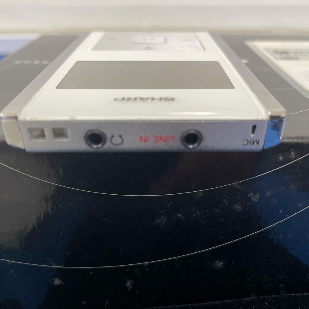 SHARP シャープ デジタルオーディオプレーヤー MP-A100-W ホワイト トランスミッター搭載 保管ジャンク品(本体)｜売買されたオークション情報、yahooの商品情報をアーカイブ公開 ...
