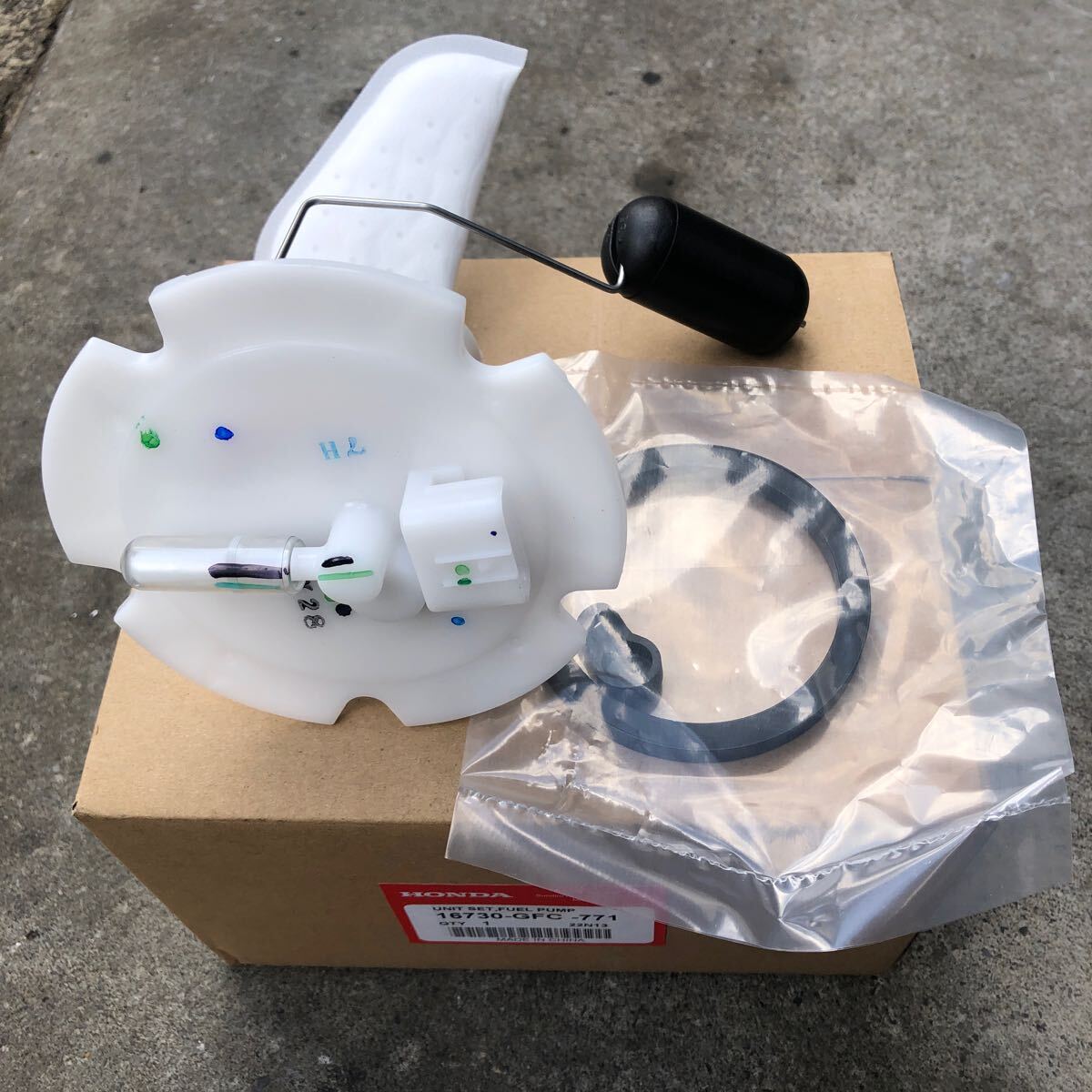 ホンダ純正部品 ディオ AF68 トゥデイ AF67 純正燃料ポンプ フューエルポンプ16730-GFC-781(ホンダ用)｜売買された ...