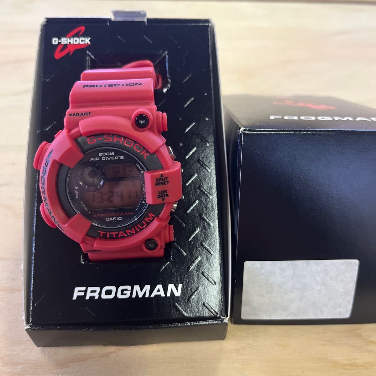 CASIO カシオ G-SHOCK フロッグマン DW-8200F-4JR FROGMAN 2000 レッド(FROGMAN)｜売買された ...