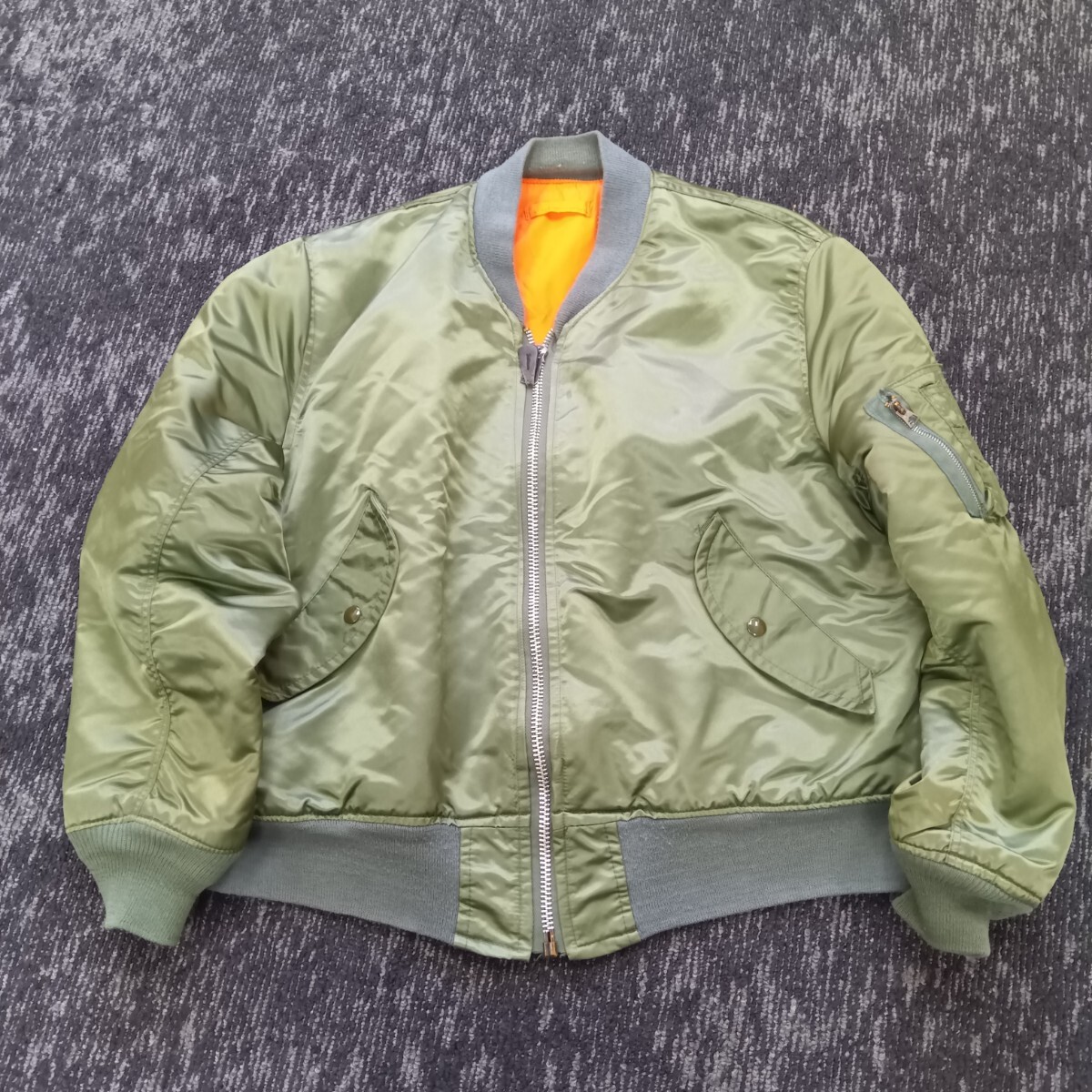 si 1円〜保管品 CORINTH コリンス USA製 MA-1 フライトジャケット ミリタリー サイズL(Lサイズ)｜売買されたオークション情報、yahooの商品情報をアーカイブ公開 ...