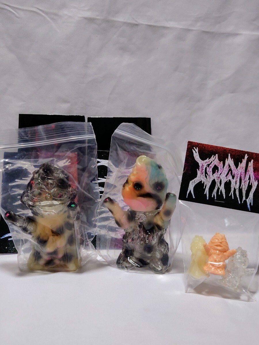 Iramutoy 公害怪獣 ILUILU zollmen UZUMARK IZUMONSTER mutant vinyl hardcore hxs tkomリアルヘッドelegab真頭玩具 ...