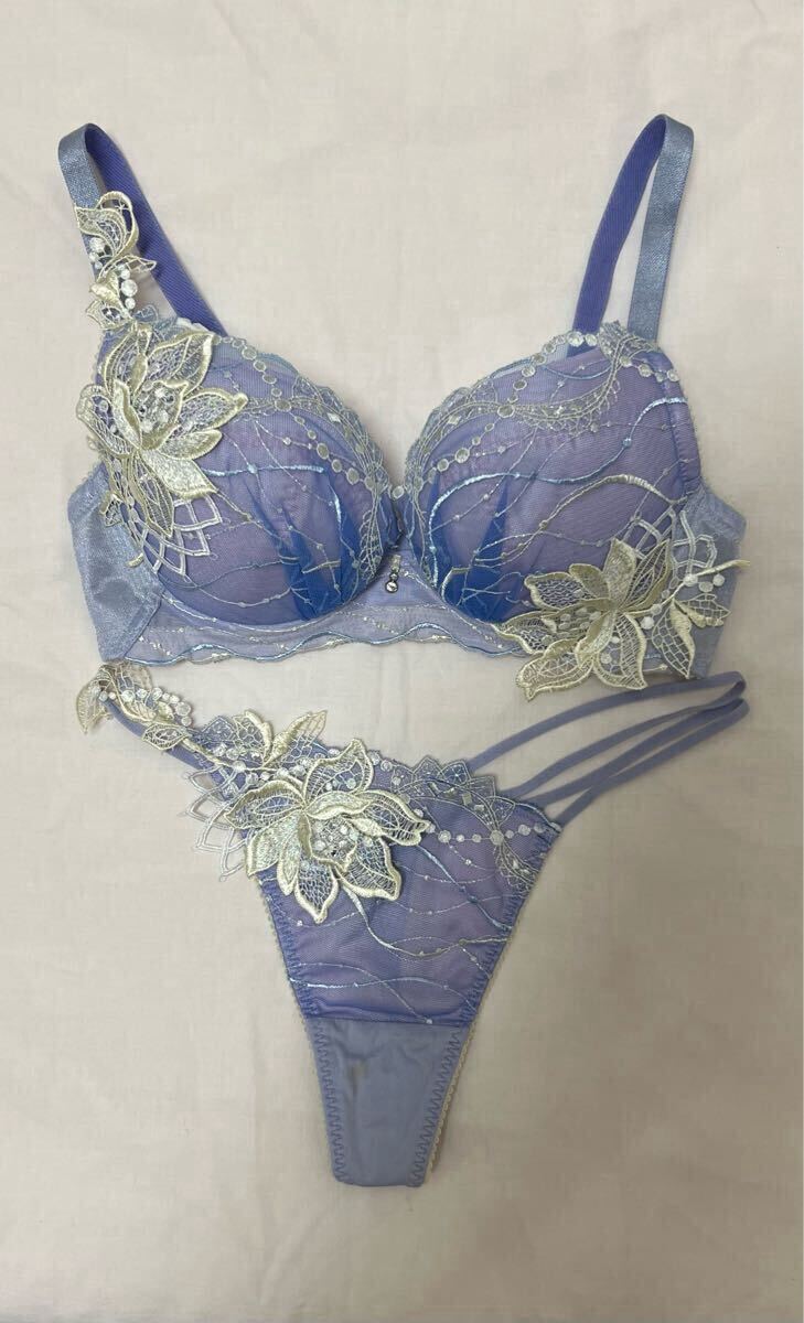 ワコール サルート Wacoal Salute 65G エーゲ海 補正下着 ビバラインブラE65 ソングM セット(Eカップ以上)｜売買されたオークション情報、yahooの商品情報をアーカイブ ...