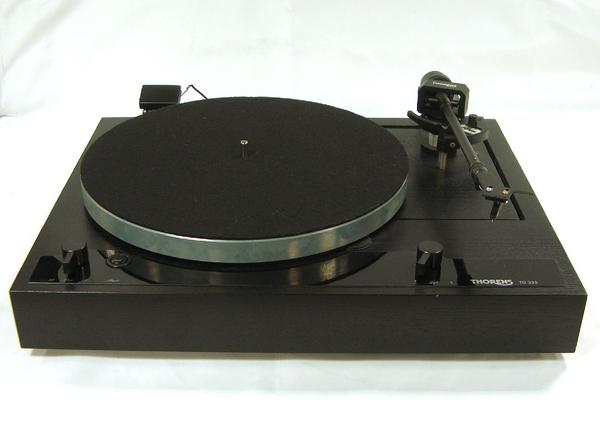 レコードプレーヤー THORENS TD325/TP90 ジャンク(トーレンス)｜売買されたオークション情報、yahooの商品情報をアーカイブ ...