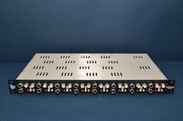 API 8200A 8chサミングミキサー MASTER OUT(ミキサー)｜売買されたオークション情報、yahooの商品情報をアーカイブ公開 ...