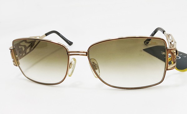 / CAZAL カザール サングラス 983(金属フレーム)｜売買されたオークション情報、yahooの商品情報をアーカイブ公開 - オークファン（aucfan.com）