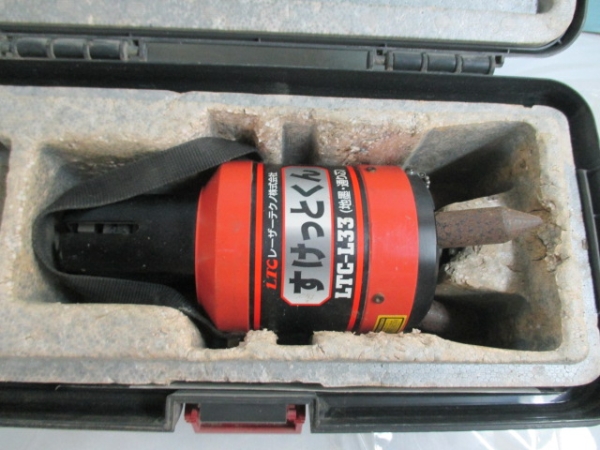 zG673 レーザーテクノ LTC-L33 すけっとくん 通電確認済(測量、角度計)｜売買されたオークション情報、yahooの商品情報をアーカイブ公開 - オークファン（aucfan.com）