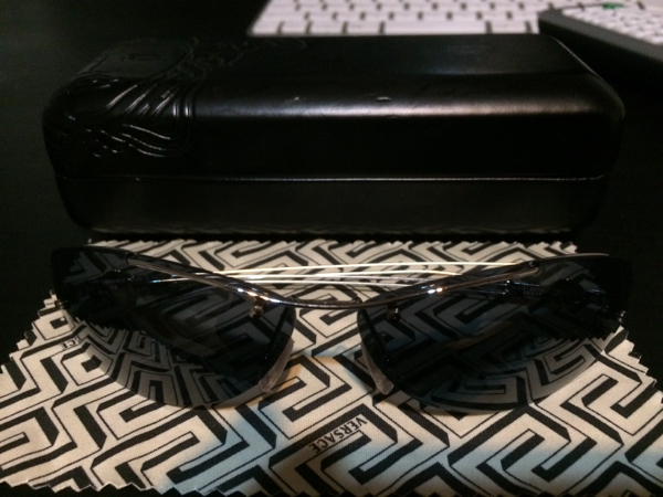 VERSACE HYDE着用モデル サングラスVE2006 1000 SF(サングラス)｜売買されたオークション情報、yahooの商品情報をアーカイブ公開 - オークファン（aucfan.com）