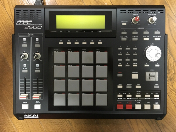 AKAI MPC 2500 メモリ128MB(サンプラー)｜売買されたオークション情報、yahooの商品情報をアーカイブ公開 - オークファン ...