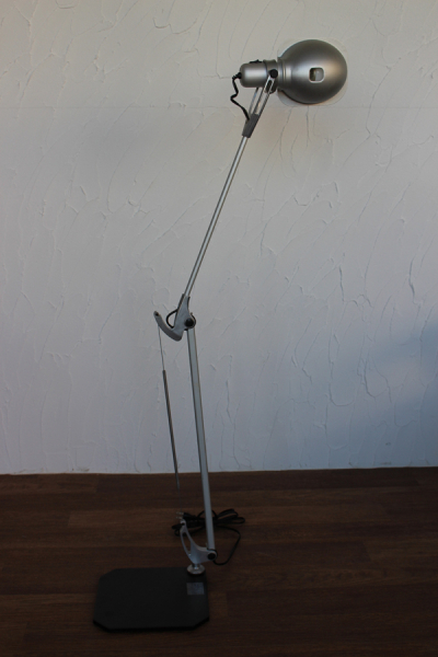 SA 電気スタンド Artemide アルテミデ S2520S イタリア製(テーブルスタンド)｜売買されたオークション情報、yahooの商品 ...