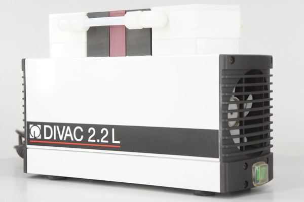 DW Leybold DIVAC 2.2L DIVAC Diaphragm Vacuum Pumps ダイアフラム型真空ポンプ ...