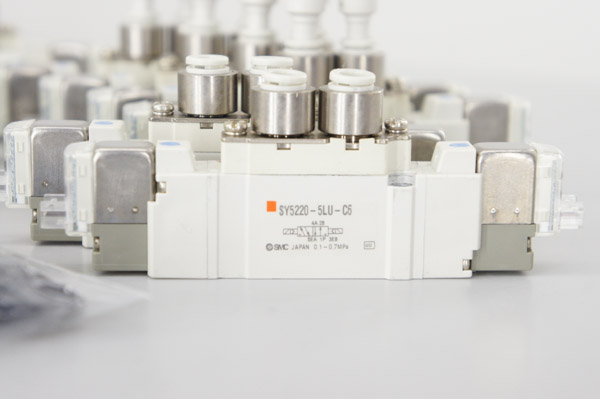 PG 合計14台セット SMC SY5220-5LU-C6 9台/SY5220-5LU-C4 4台/SY5220-5LU-C8 1台 ...