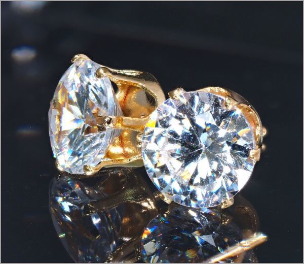 豪華 ダイヤモンド ピアス 迫力 大粒 2.0ct 18k YG ko119-4(ダイヤモンド)｜売買されたオークション情報、yahooの商品情報をアーカイブ公開 - オークファン ...