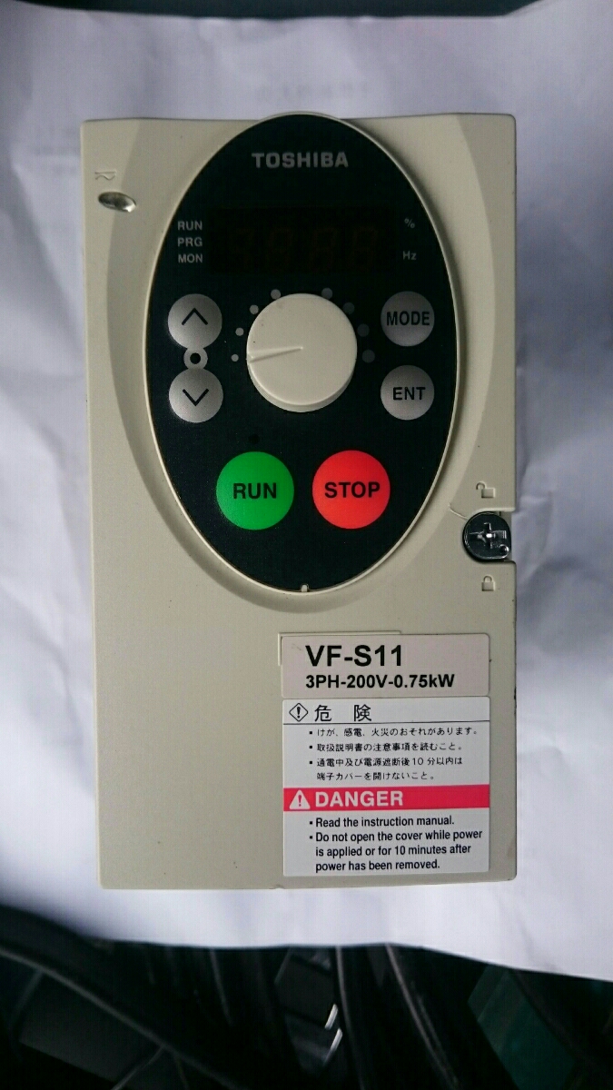 東芝 TOSHIBA インバーター VF-S11 3PH-200v-0.75kW(その他)｜売買されたオークション情報、yahooの商品情報を ...