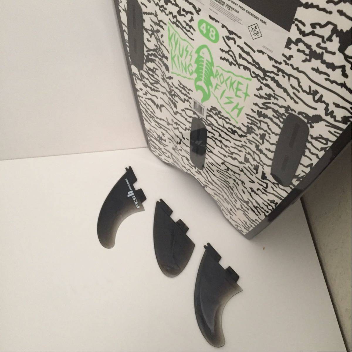 正規 18-19 SOFTECH SURFBOARDS KYUSS KING ROCKET FISH 4'8 WHITE ホワイト 白 ソフテック サーフ スポンジ ソフトボード FCS2 ...