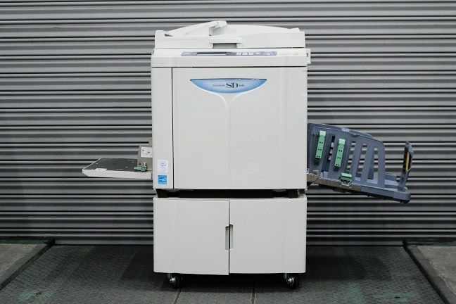 RISO/リソー A3 印刷機 リソグラフ SD5680(本体)｜売買されたオークション情報、yahooの商品情報をアーカイブ公開 - オークファン（aucfan.com）