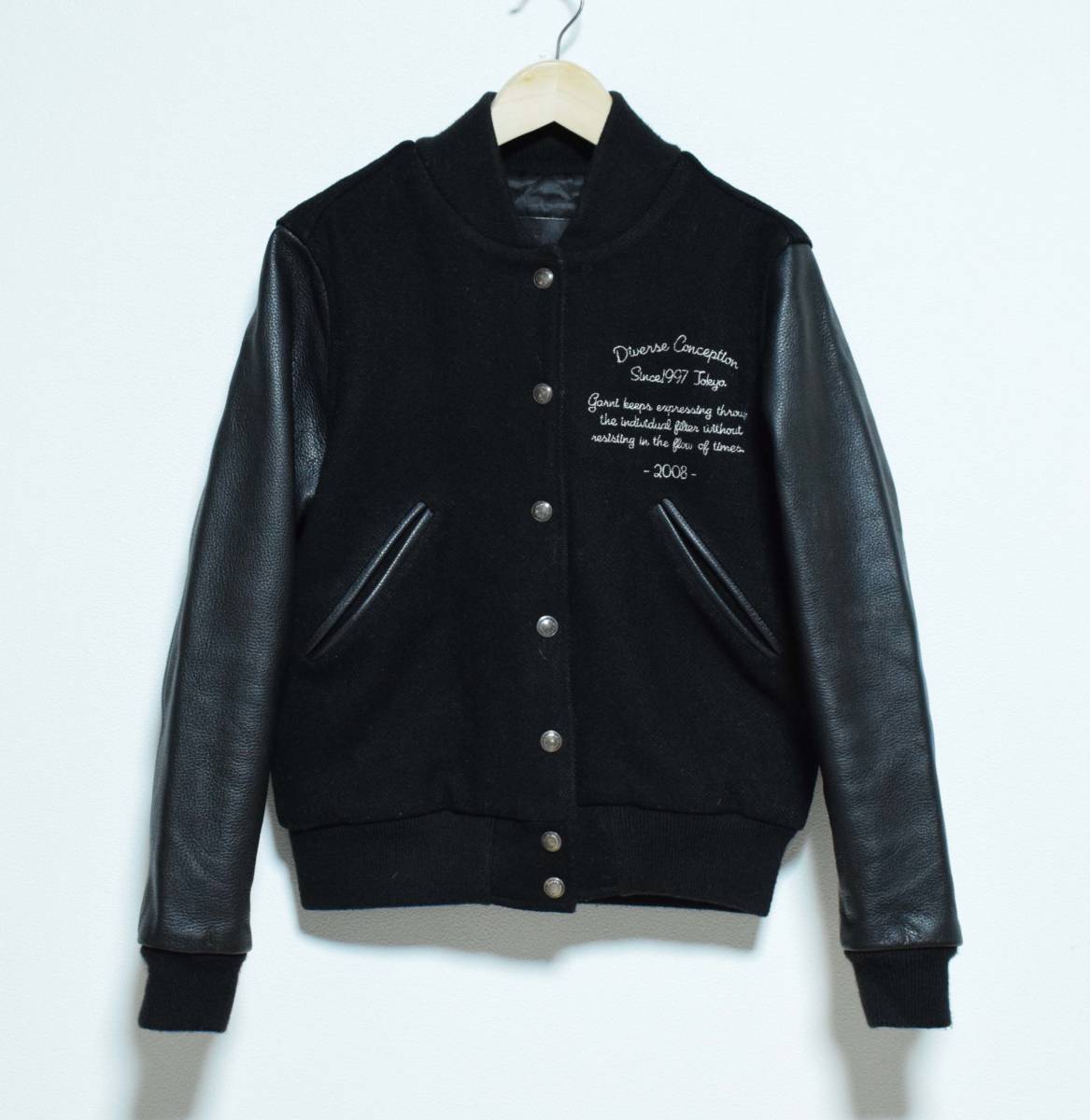 GARNI ガルニ シルバー925ボタン 袖革 メルトン スタジャン 黒 //(Sサイズ)｜売買されたオークション情報、yahooの商品情報をアーカイブ公開 - オークファン（aucfan.com）