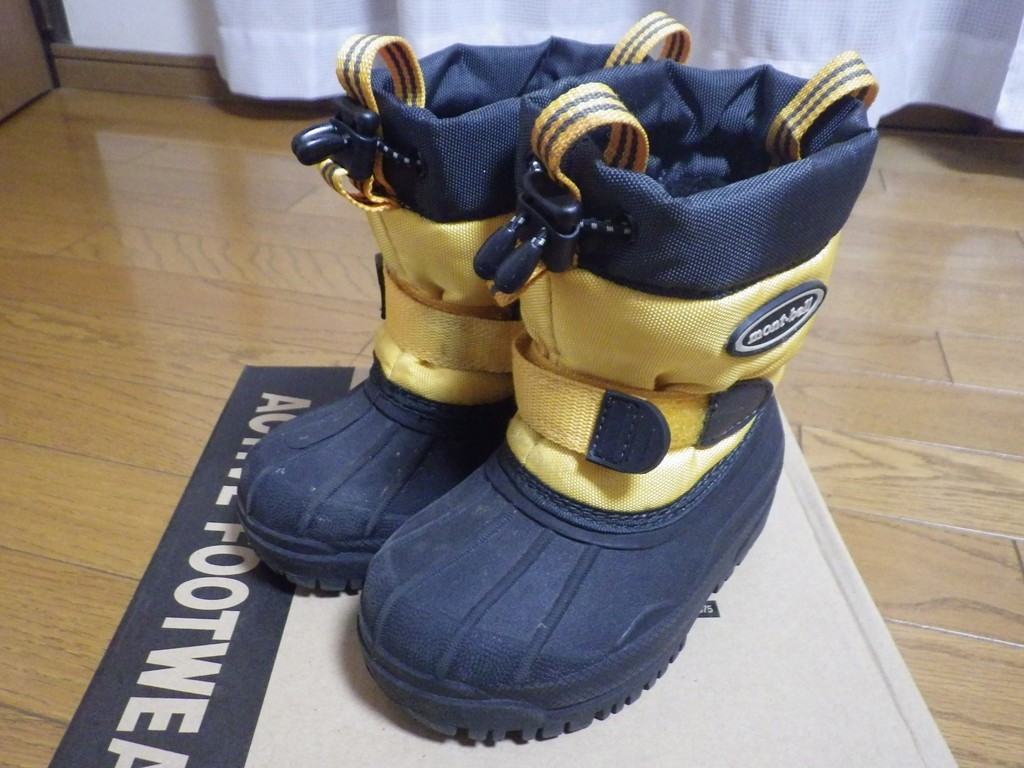 モンベル パウダーブーツ 14cm(14cm～)｜売買されたオークション情報、yahooの商品情報をアーカイブ公開 - オークファン（aucfan.com）