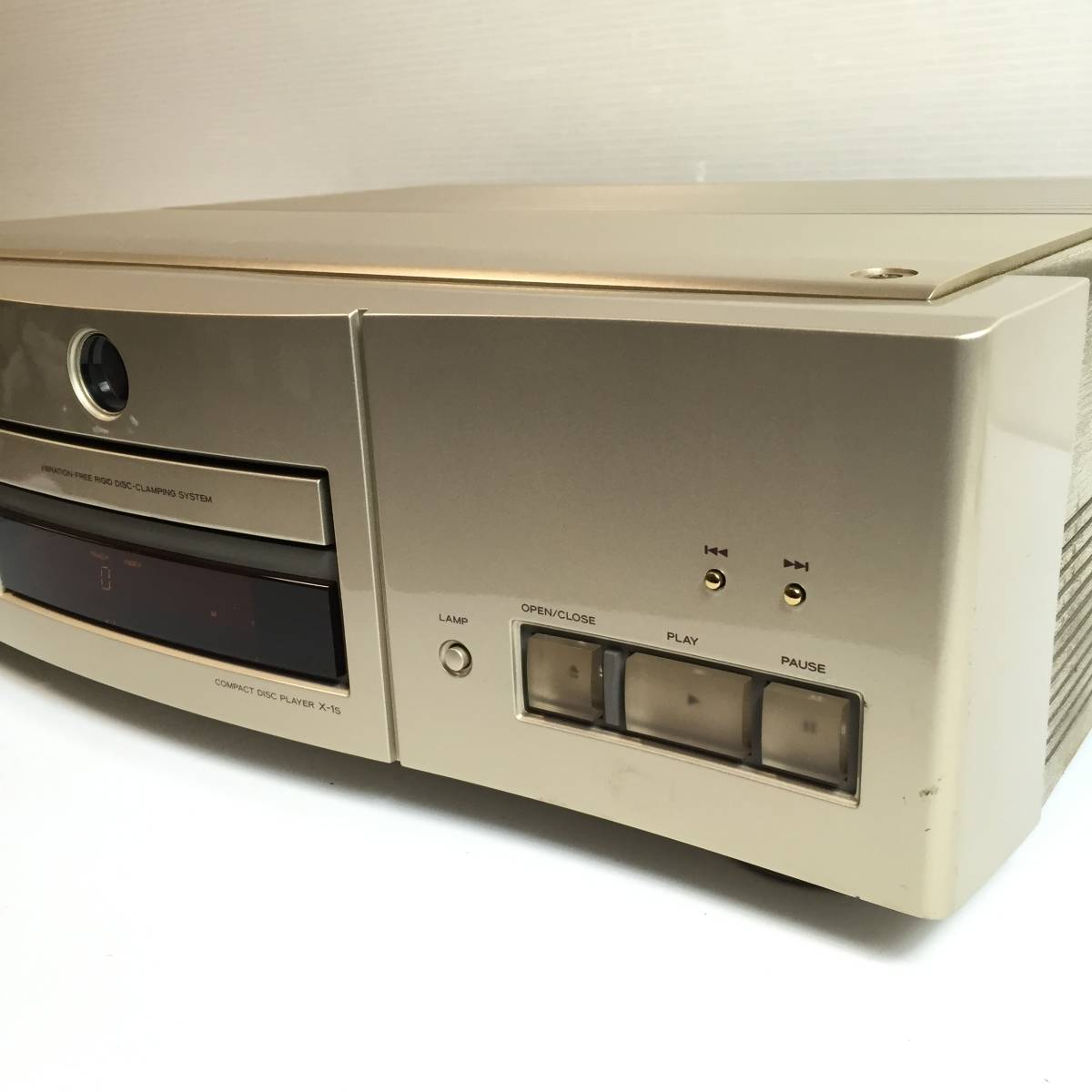 ESOTERIC エソリテック/COMPACT DISC OLAYER/X-1S/CDプレーヤー/取説付き/I006(一般)｜売買されたオークション情報、yahooの商品情報をアーカイブ公開 ...