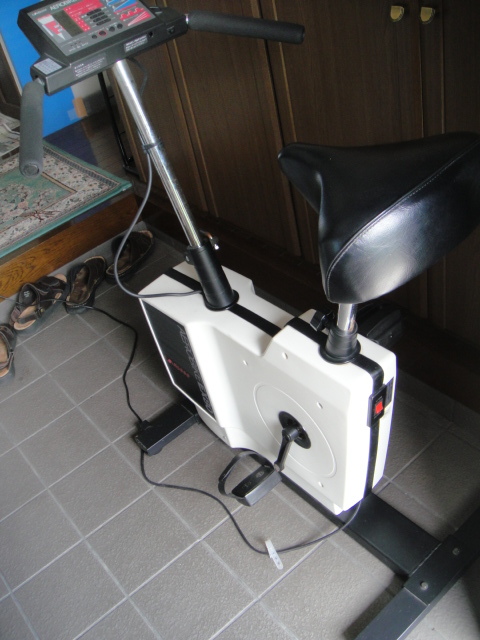 Combi コンビ 電動 エアロ バイク AEROBIKE EX80(バイク)｜売買されたオークション情報、yahooの商品情報をアーカイブ ...