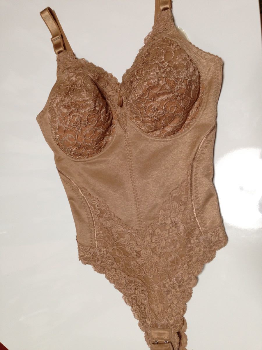 シャルレ Tバックデザインボディスーツ サイズE75(Eカップ以上)｜売買されたオークション情報、yahooの商品情報をアーカイブ公開 - オークファン（aucfan.com）