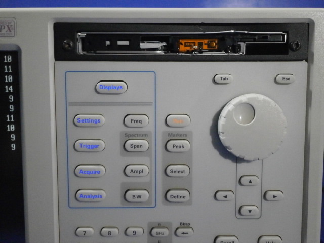 Tektronix RSA6106A Spectrum Analyzer 9kHz-6.2GHz(アマチュア無線)｜売買されたオークション情報 ...