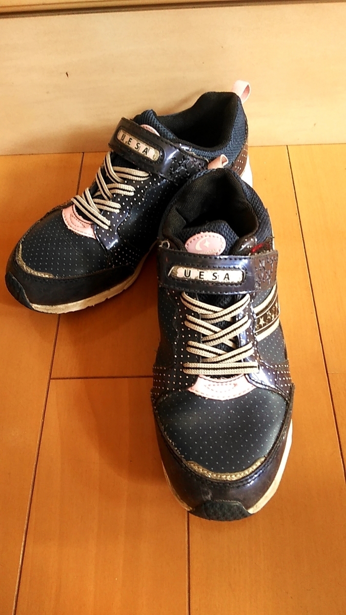 moonstar スニーカー 21.5EE 紺×ピンク mo19(21cm～)｜売買されたオークション情報、yahooの商品情報をアーカイブ公開 - オークファン（aucfan.com）