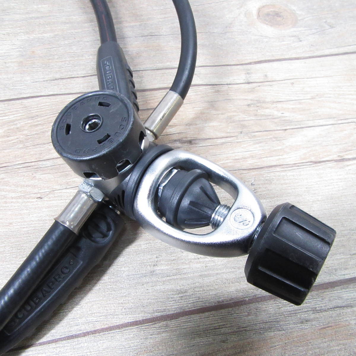 SCUBAPRO スキューバプロ レギュレーター MK16 T.I.S. R380 ダイビング用品 器材 スポーツ 現状品 KB(レギュレータ ...