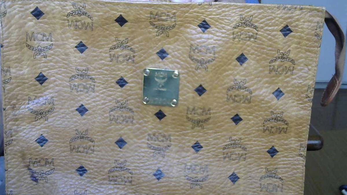 MCMセカンドバッグ(かばん、バッグ)｜売買されたオークション情報、yahooの商品情報をアーカイブ公開 - オークファン（aucfan.com）