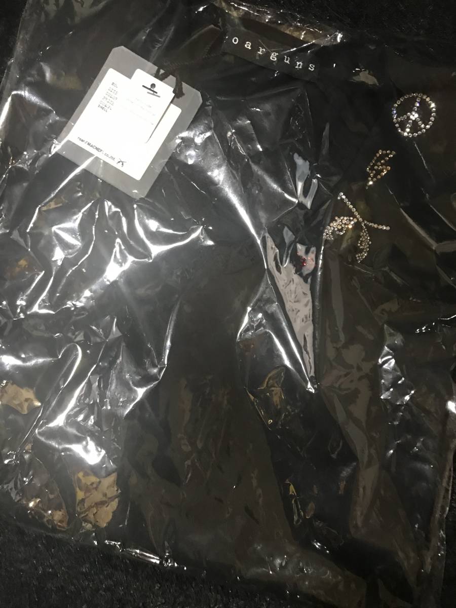 roarguns Vネック Tシャツ ブラック(ロアー)｜売買されたオークション情報、yahooの商品情報をアーカイブ公開 - オークファン（aucfan.com）