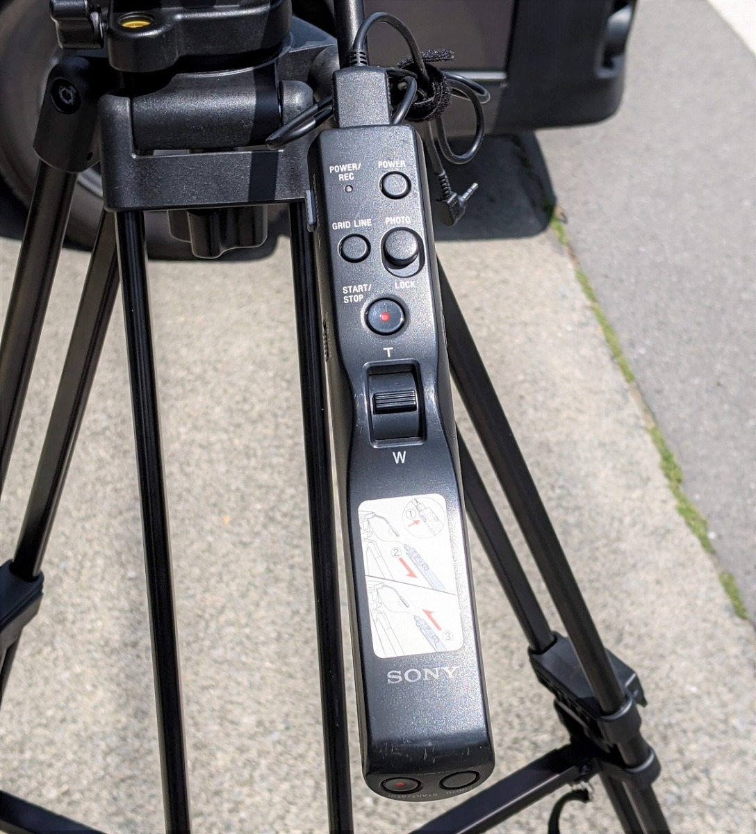 SONY VCT-VPR100 ソニー LANC A/Vリモート MULTI端子対応 ズームリモコン付き三脚(プロ用、業務用)｜売買された ...