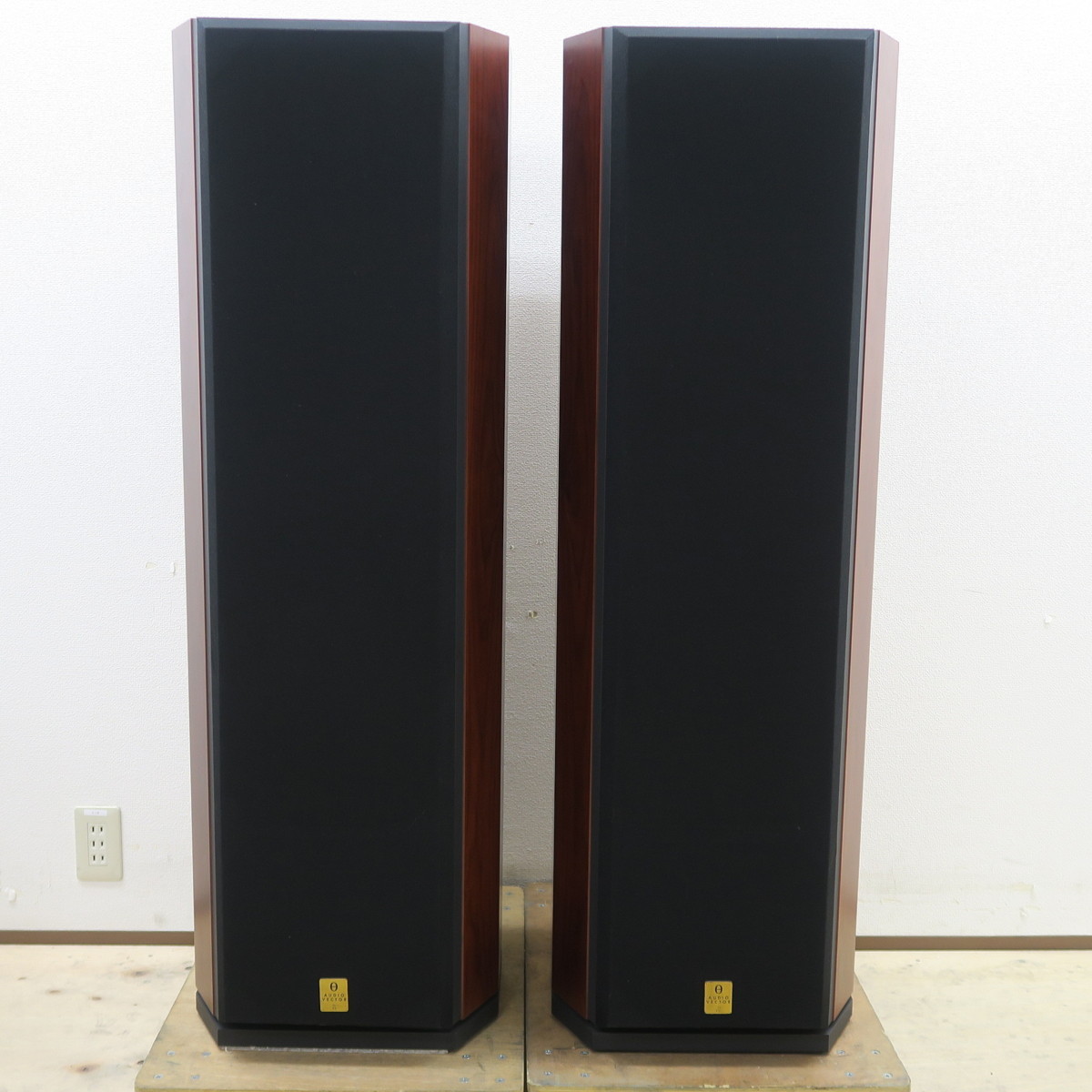 ジャンク オーディオベクター AudioVector F3/LYD M6X Signature スピーカーペア @50391(その他)｜売買さ ...