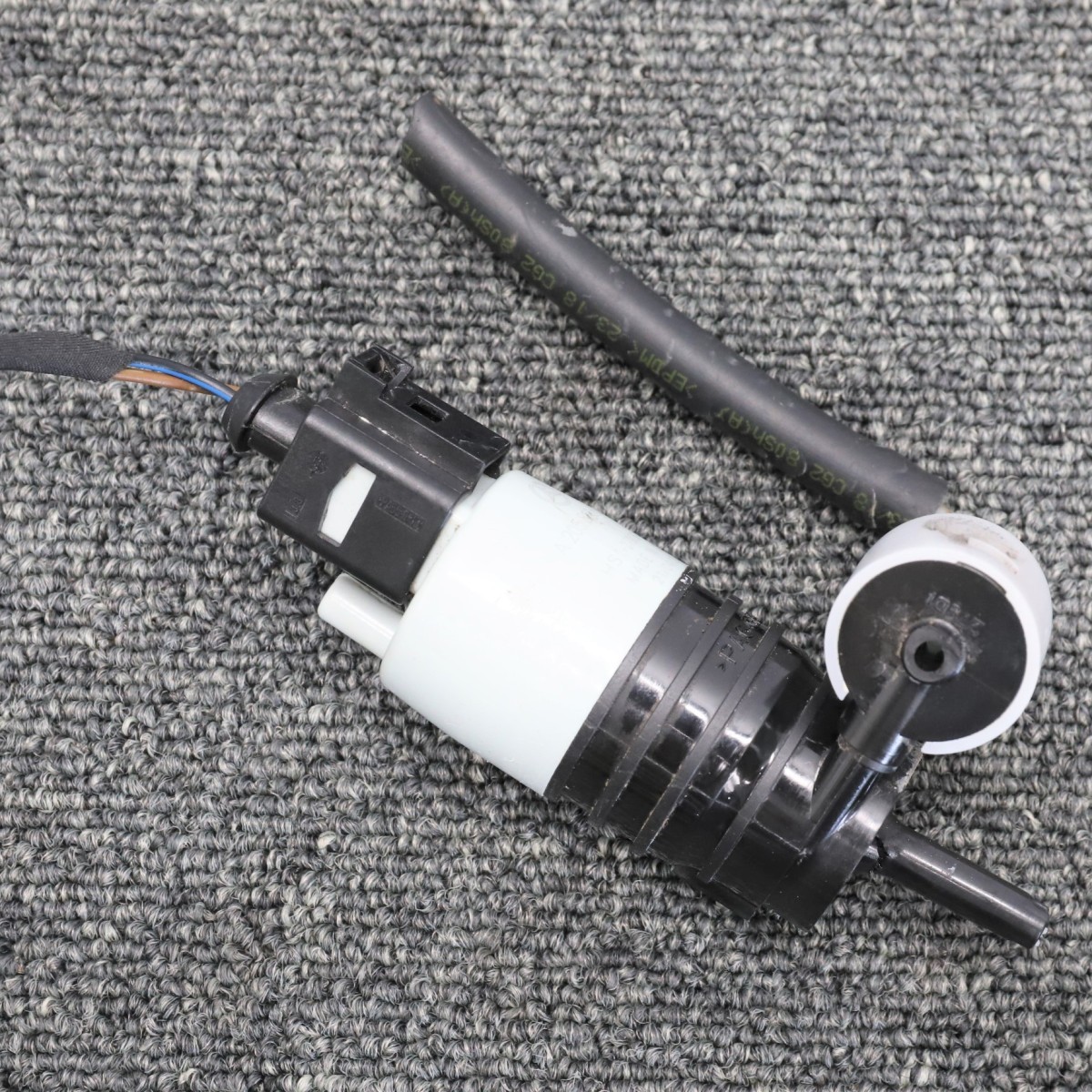 M-18 ベンツ W213 E53 AMG ウォッシャーポンプ A2058660000 W205 C257 検:E200 E300 E63 ...