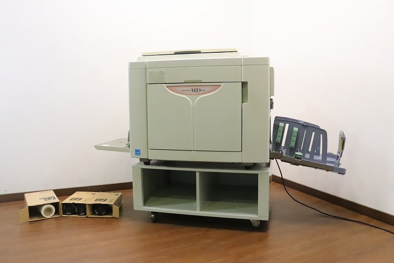 S7160 RISO 高速印刷機 輪転機 デジタル印刷機 動確済 引取限定 MD5650(本体)｜売買されたオークション情報、yahooの商品情報をアーカイブ公開 - オークファン ...