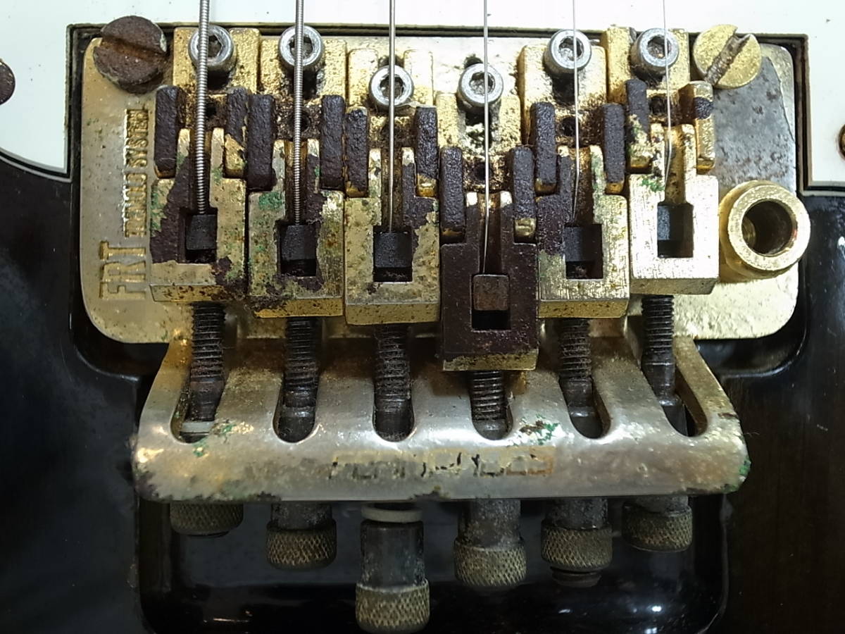 1990年代Fernandes FST-120 EVANSピックアップH-S-Hストラトキャスター/フェルナンデス/バーニー/シースルーブ ...