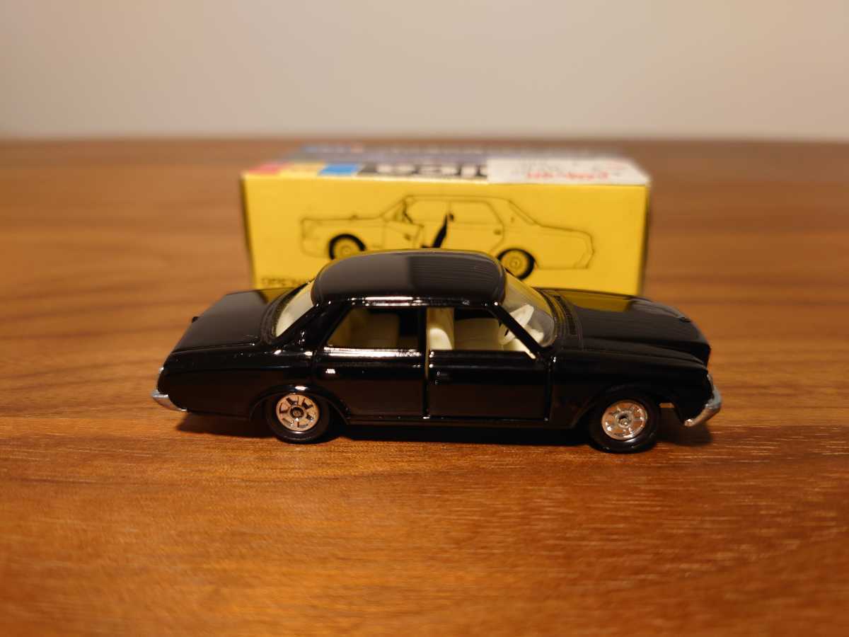 トミカ トヨタ センチュリー NO.43 日本製 黒箱 tomica toyota Century VG20 セダン ロイヤル トミー ...