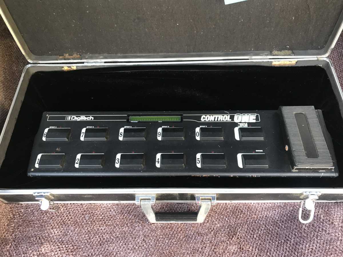 DigiTech 真空管アンプ内蔵マルチエフェクター GSP-2112＋3uラック CONTROL ONE 専用ケース付き セット(マルチ ...