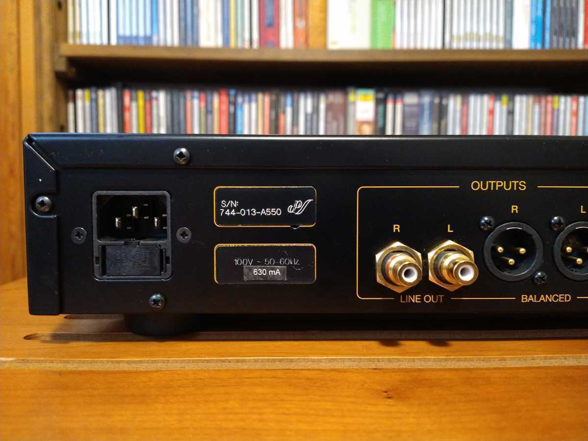 状態良 EAR Acute Classic CDプレーヤー 元箱 保証書付 USB DAC/真空管プリアンプ/ヘッドホンアンプ搭載(一般 ...