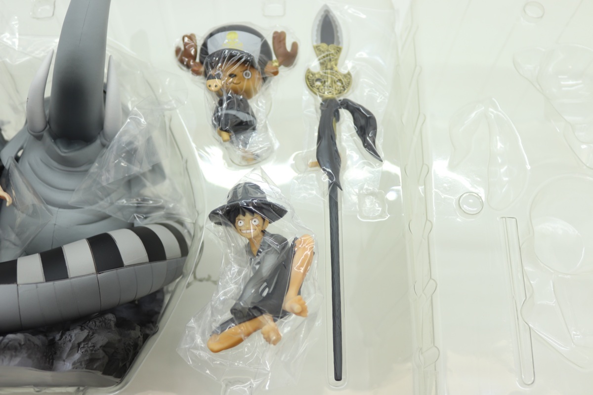 26EY DESKTOP REAL McCOY ONEPIECE 02 ワンピース THEATER8 casted by mastermind JAPAN Ver. ブラック 80P-FG03 ...