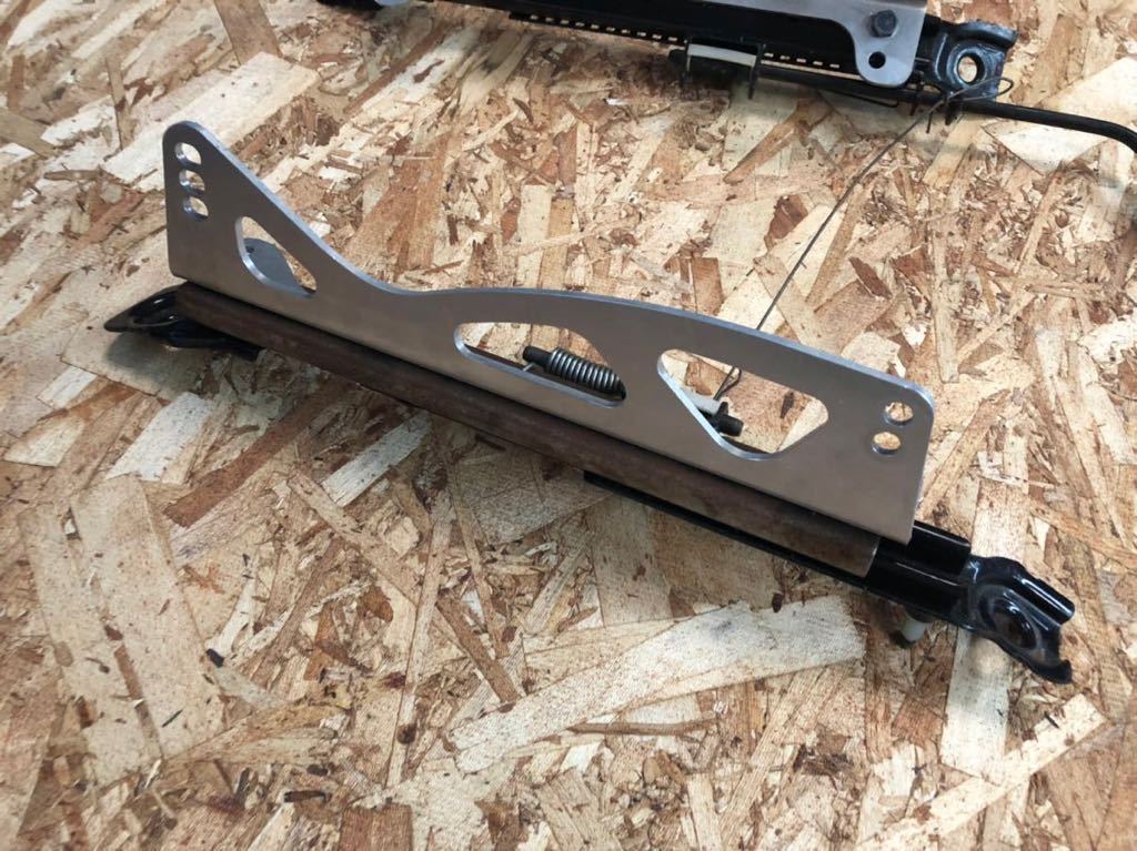 ビート 純正 シートレール エスケレート サイドブラケット サイドアダプター BEAT PP1 ESQUELETO(ホンダ用)｜売買されたオークション情報、yahooの商品情報をアーカイブ公開 ...