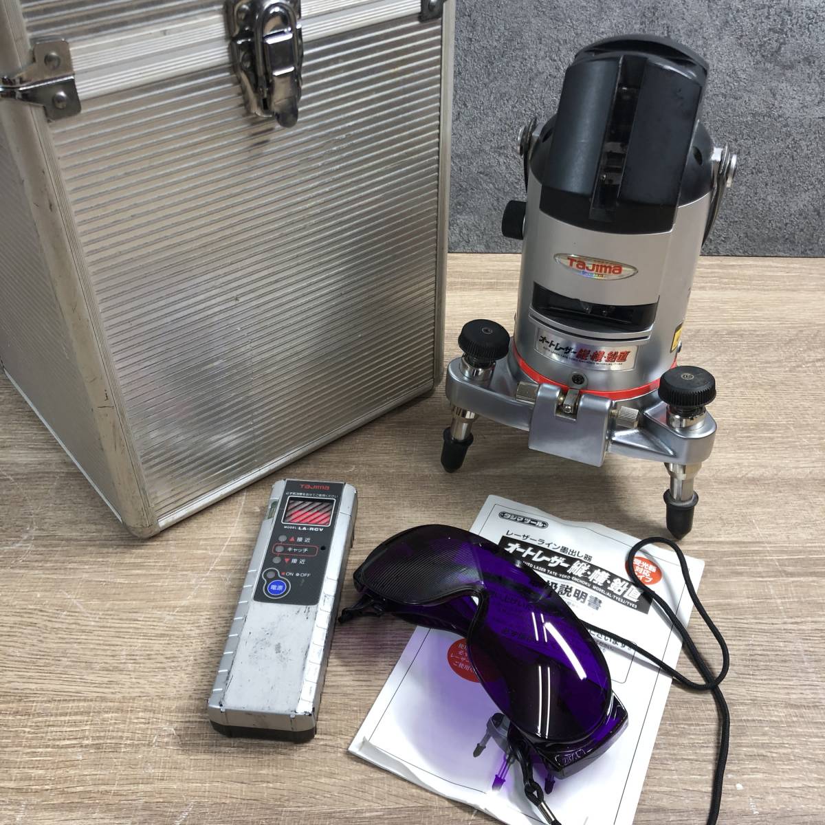 TAJIMA タジマ AUTO LASER オートレーザー レーザーライン墨出し器 測定器 菊MZ(その他)｜売買されたオークション情報 ...