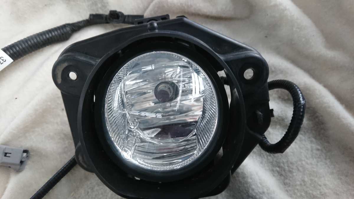 XZU700 710 720 ダイナ トヨエース デュトロ バンパーフォグランプセット(その他)｜売買されたオークション情報、yahooの商品情報をアーカイブ公開 - オークファン ...